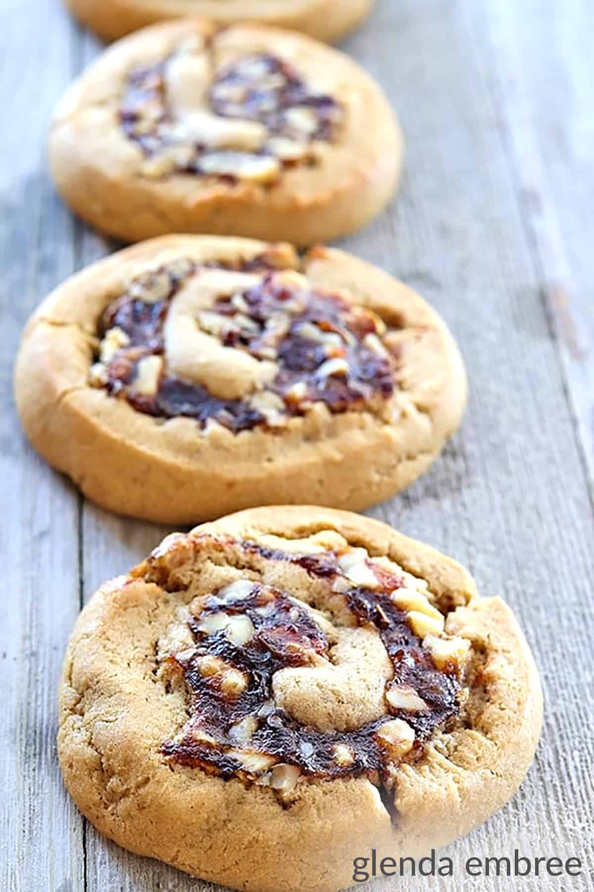 Filled Date Cookies with Walnuts (Date Pinwheel Cookies) - Glenda Embree