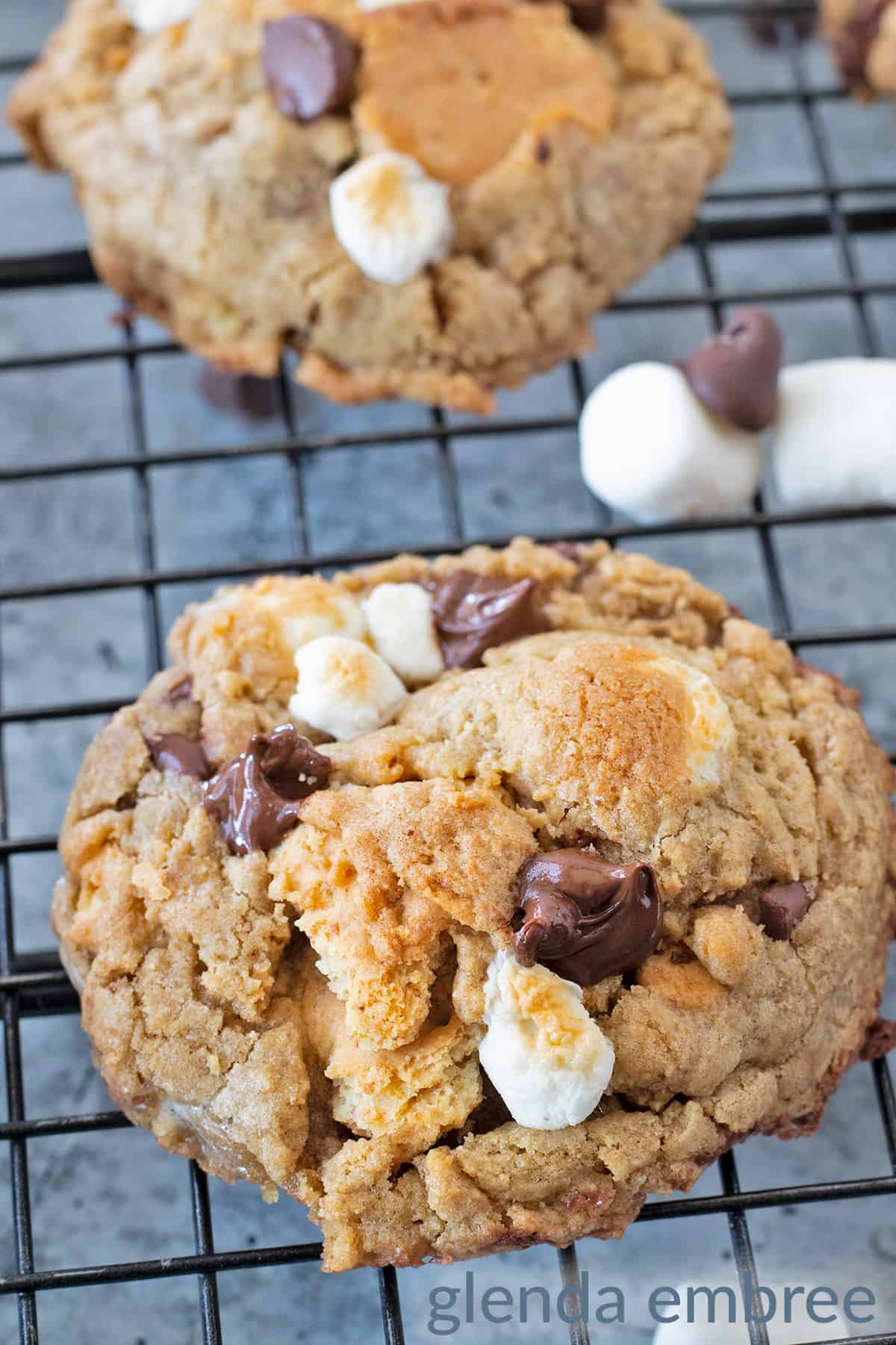 Best Easy S'mores Cookies Recipe, No Campfire Required - Glenda Embree