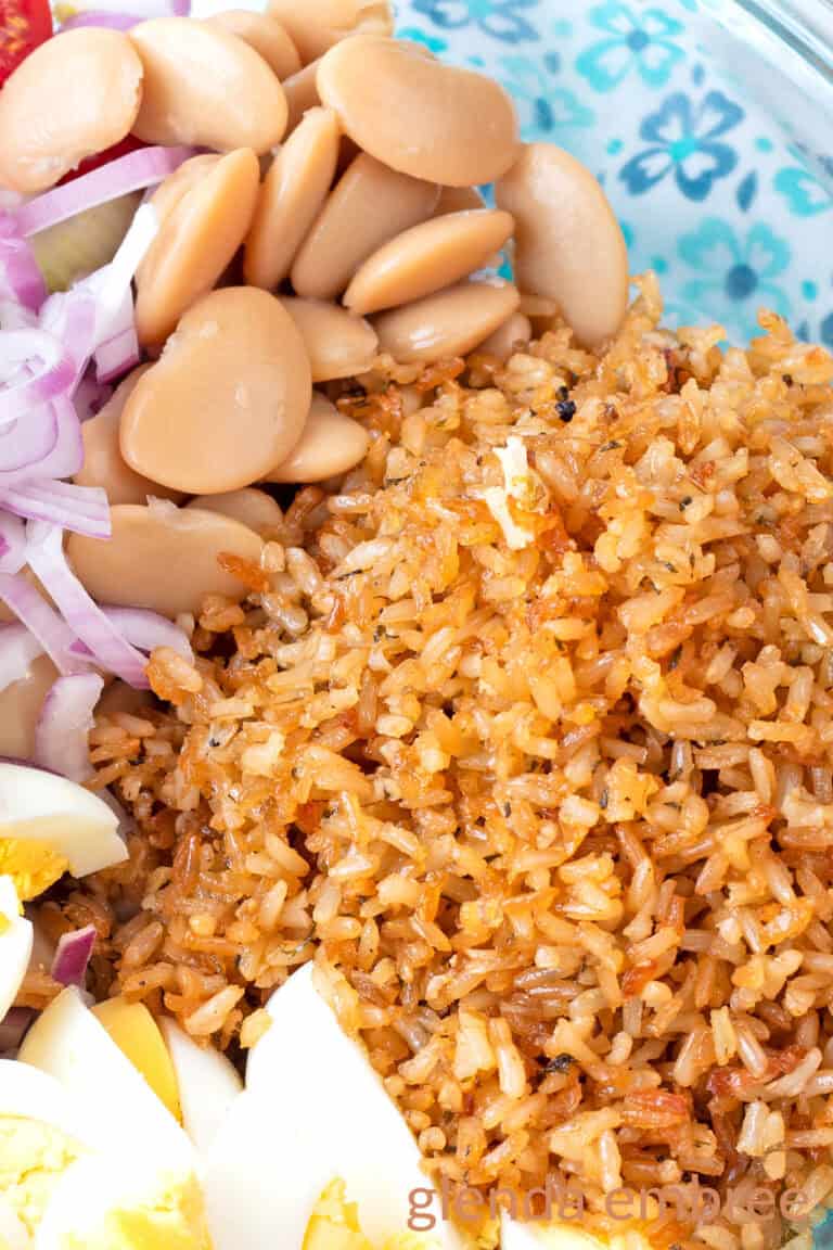 Healthy Egg Salad with Crispy Rice & Spicy Vinaigrette - Glenda Embree